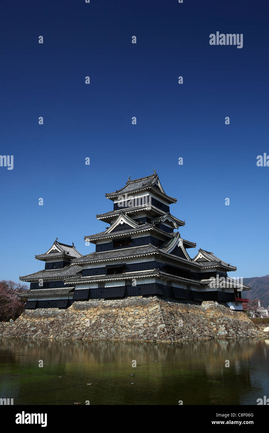 Samurai era castle hi-res stock photography and images - Alamy
