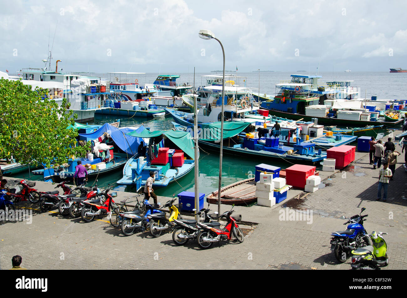 Busy harbour area of Male', Maldives Stock Photo - Alamy
