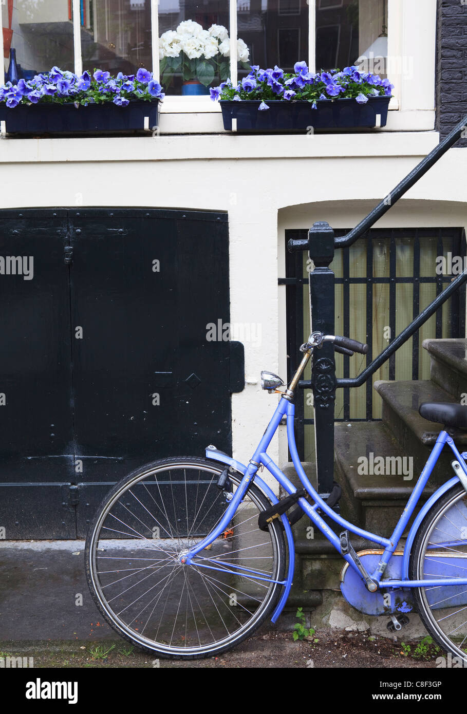 Blue bicycle, Amsterdam, Netherlands Stock Photo - Alamy