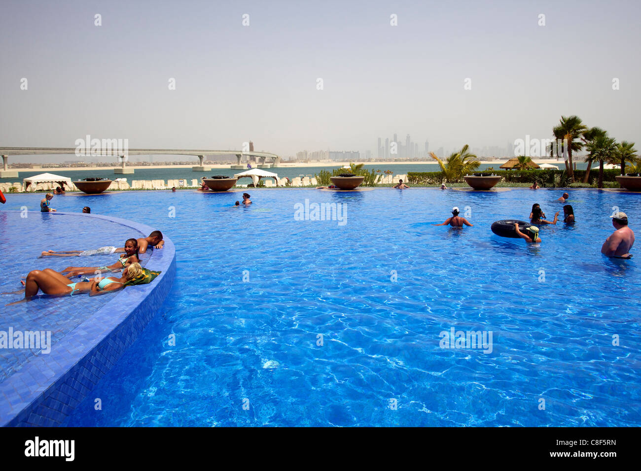 Inside the Atlantis complex and resort in DubaÃ”Ã¦Ã¯, United Arab ...