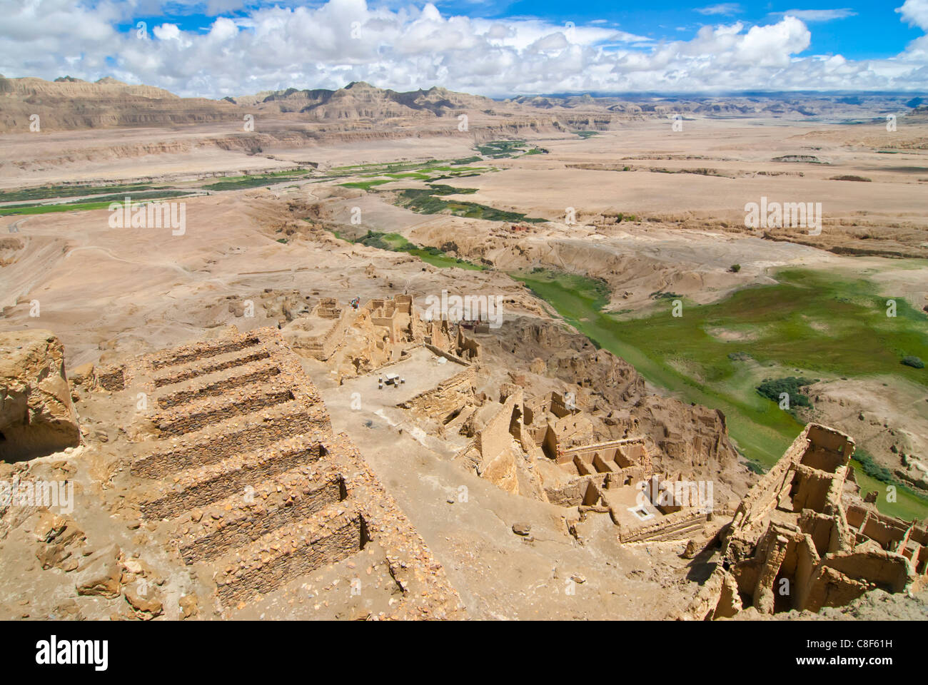 Kingdom guge western tibet tibet hi-res stock photography and images ...