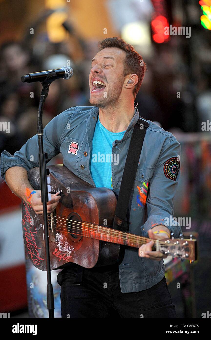 Chris Martin on stage for NBC Today Show Concert Series with Coldplay ...