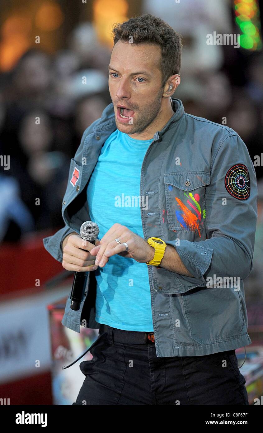 Chris Martin on stage for NBC Today Show Concert Series with Coldplay ...