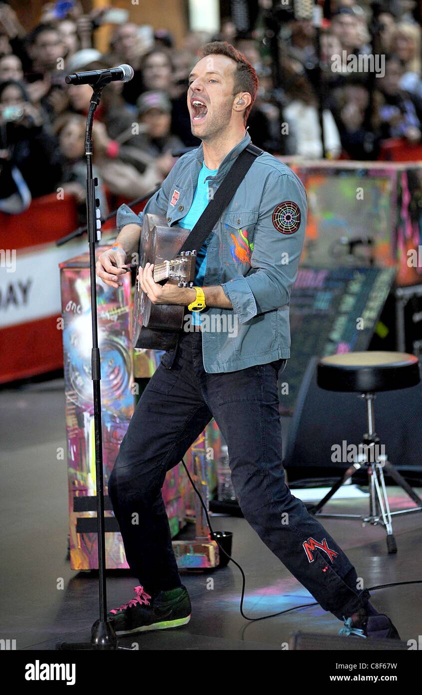 Chris Martin on stage for NBC Today Show Concert Series with Coldplay ...