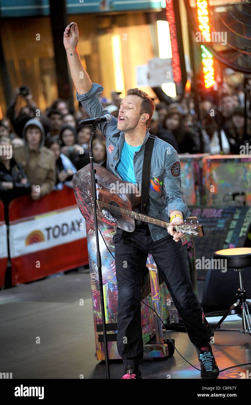 Chris Martin on stage for NBC Today Show Concert Series with Coldplay ...