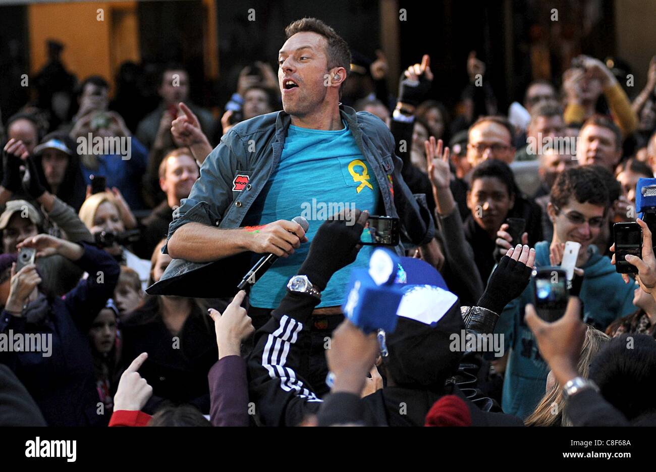 Chris Martin on stage for NBC Today Show Concert Series with Coldplay ...