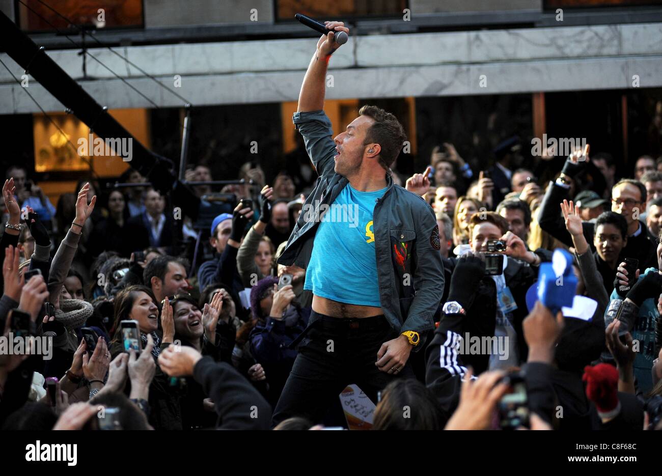 Chris Martin on stage for NBC Today Show Concert Series with Coldplay ...