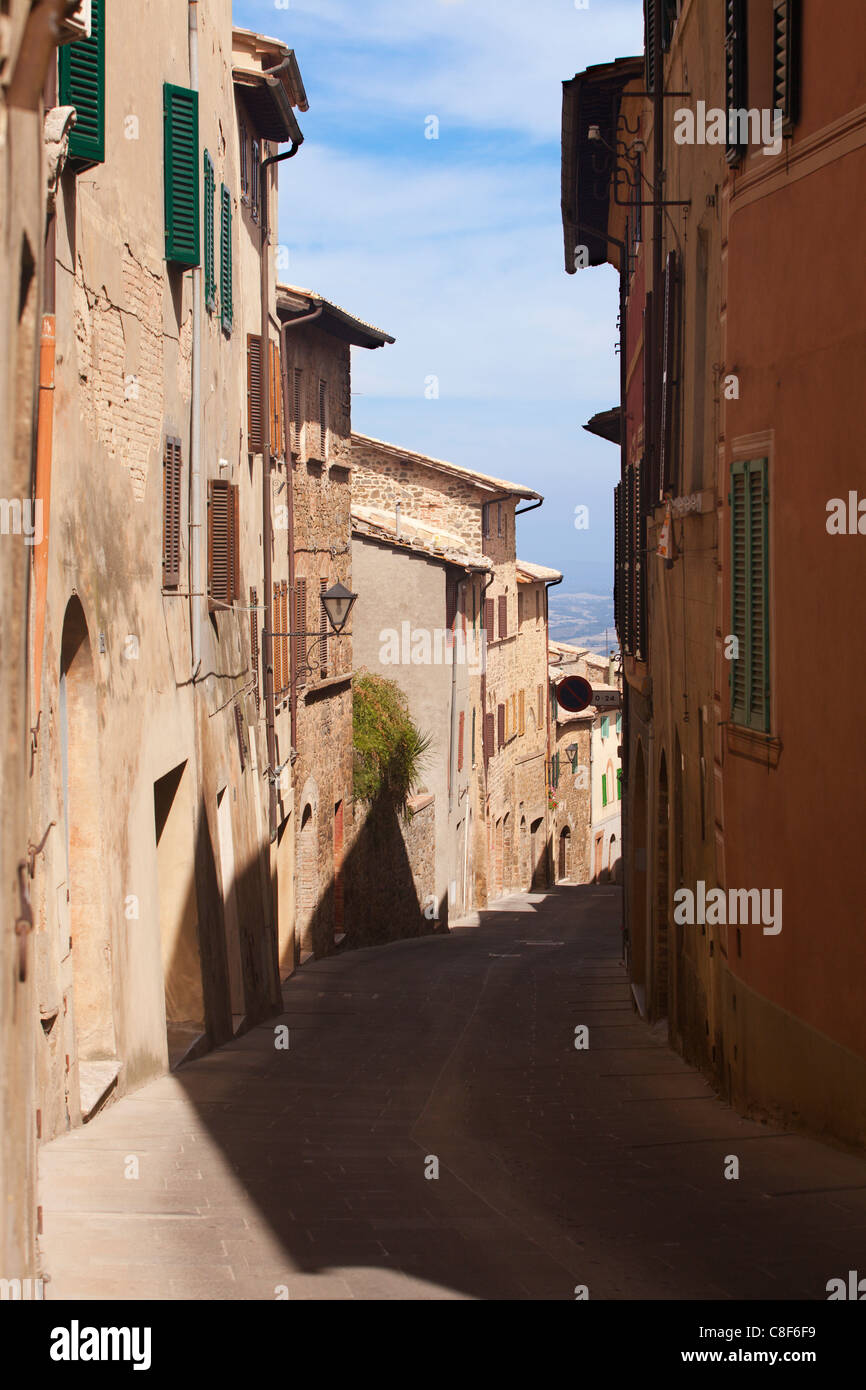 Tuscany streets hi-res stock photography and images - Alamy