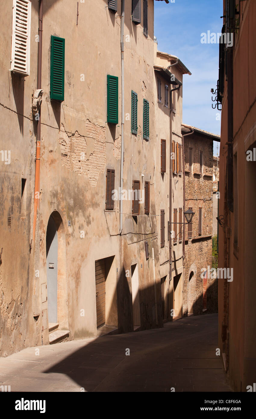 The back streets of Montalcino. Tuscany, Italy Stock Photo - Alamy
