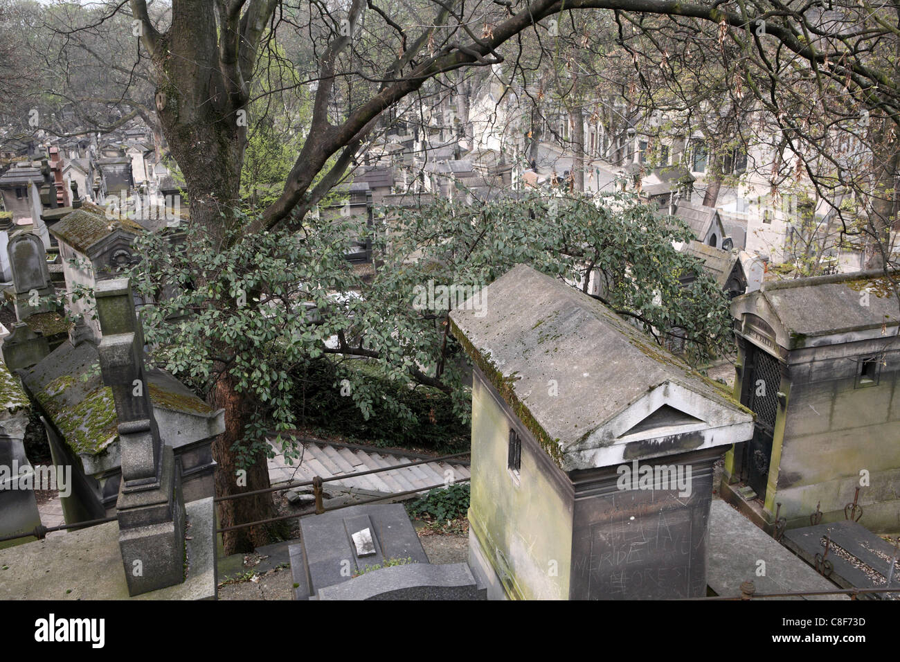 Lachaise cemetery paris hi-res stock photography and images - Alamy
