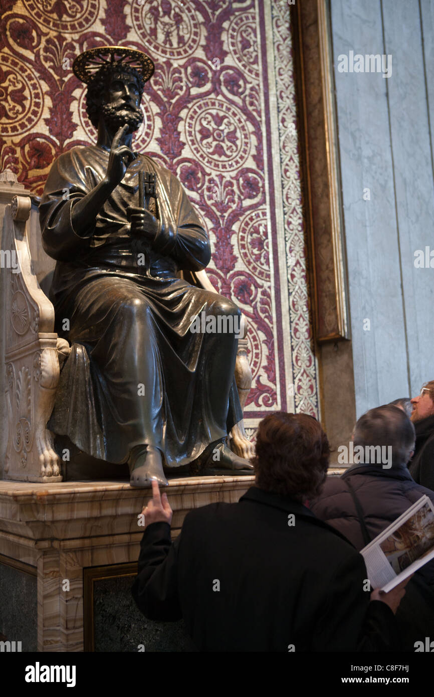 St Peter s bronze Statue in St Peter s Basilica Rome Italy interior ...