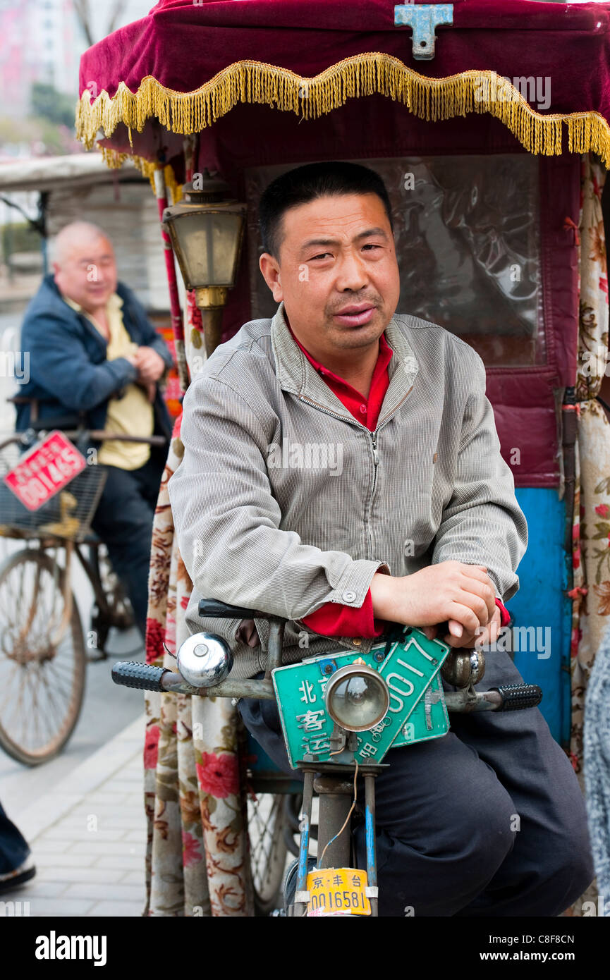 Tuk-Tuk (Three-Wheeler) driver, Fengtai District, Beijing, China Stock ...