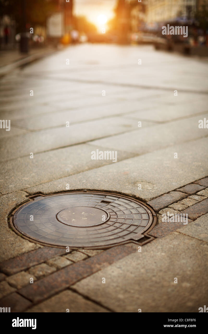 Manhole road hi-res stock photography and images - Alamy