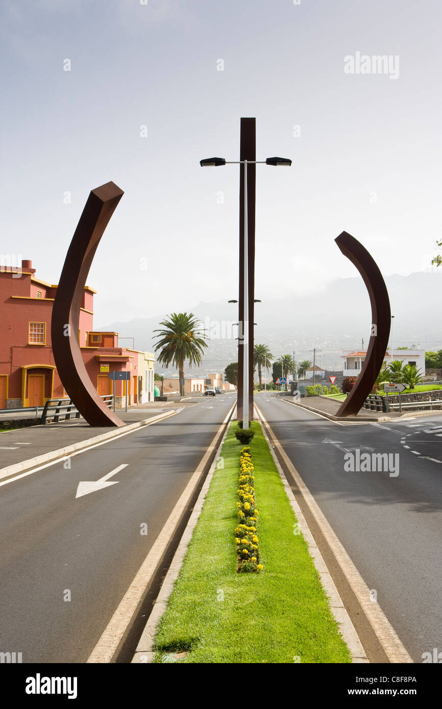 Roadside architecture hi-res stock photography and images - Alamy