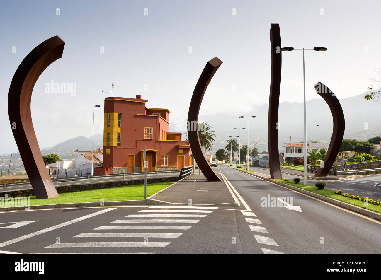 Roadside architecture and design hi-res stock photography and images ...