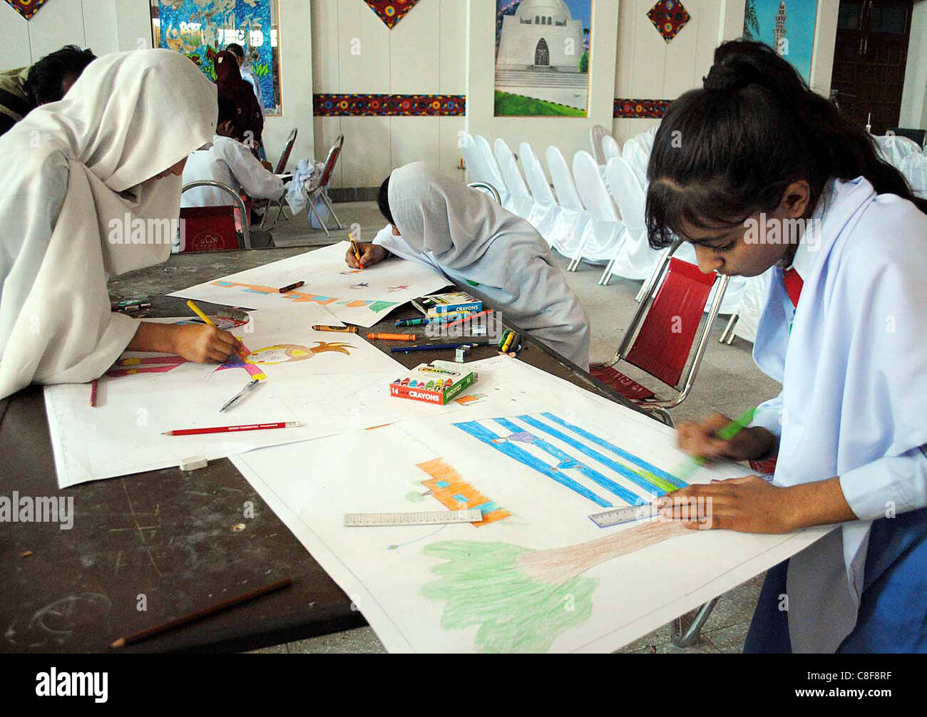 Students busy in drawings hi-res stock photography and images - Alamy