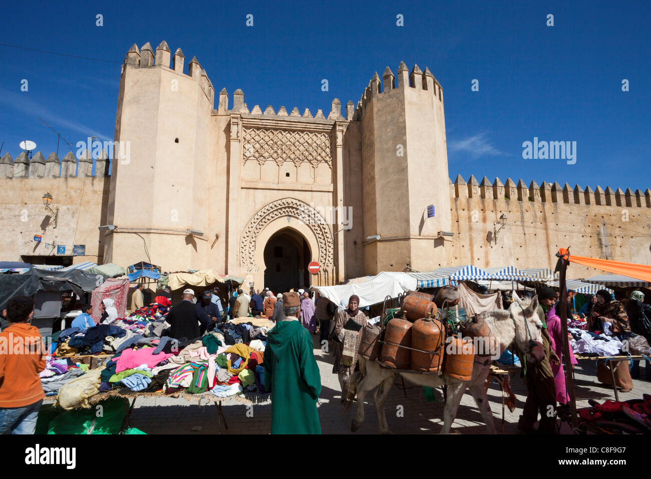 Fez morocco market hi-res stock photography and images - Alamy