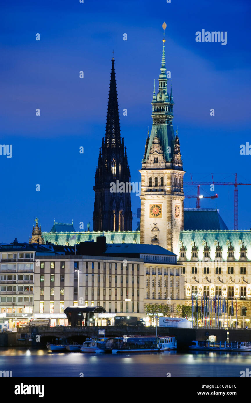 Illuminated city night germany hi-res stock photography and images - Alamy