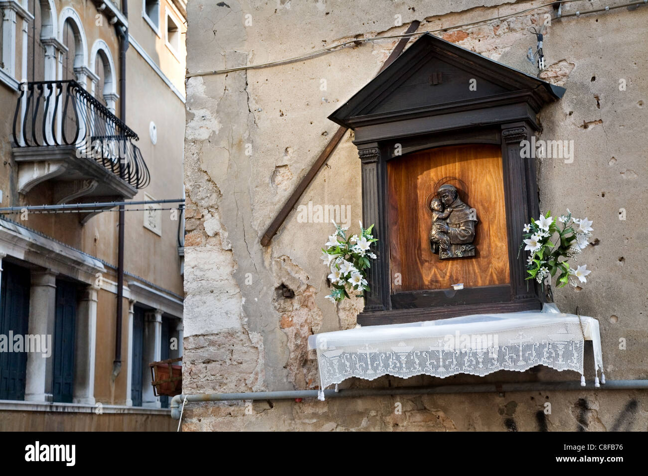 Antiqueness hi-res stock photography and images - Alamy
