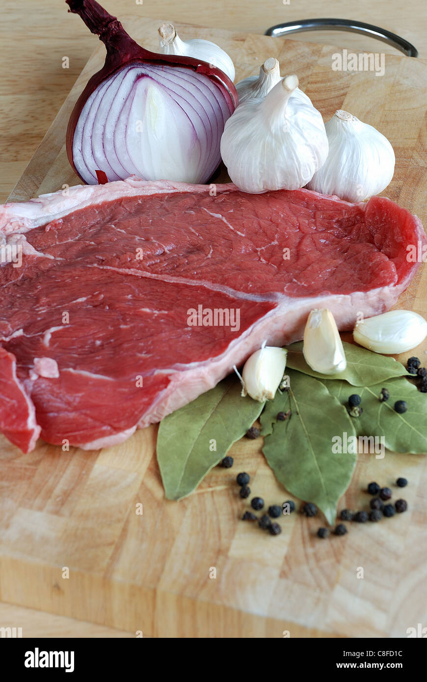 Meat raw beef hi-res stock photography and images - Alamy