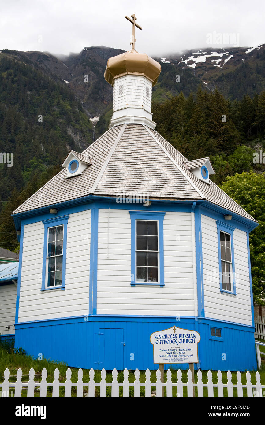 Alaska st nicholas russian orthodox hi-res stock photography and images ...