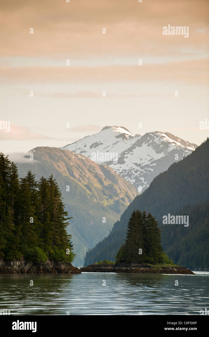 Scenery Cove in the Thomas Bay region of Southeast Alaska, Alaska ...