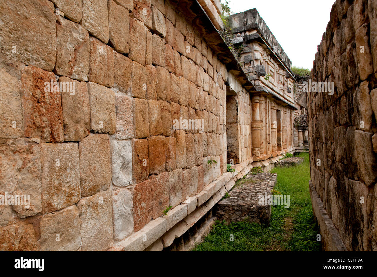 Palace of Labna, Mayan ruins, Labna, Yucatan, Mexico Stock Photo - Alamy