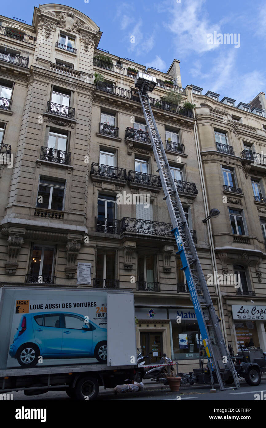 High rise apartments paris hi-res stock photography and images - Alamy