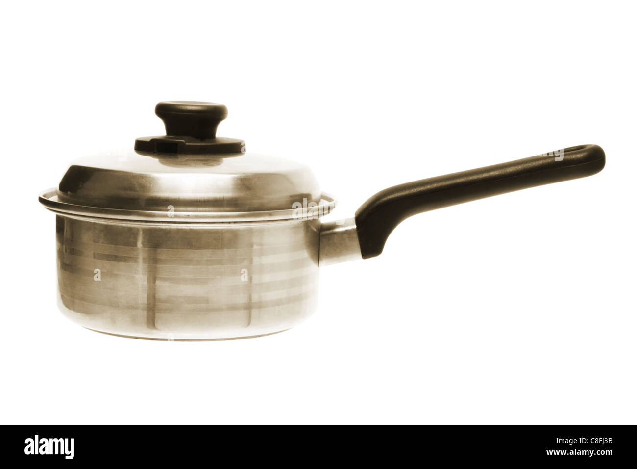 Aluminium saucepan hi-res stock photography and images - Alamy