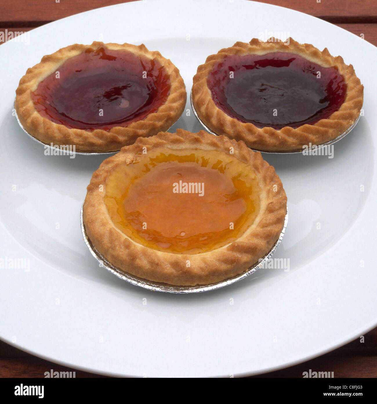 Strawberry jam tarts hi-res stock photography and images - Alamy