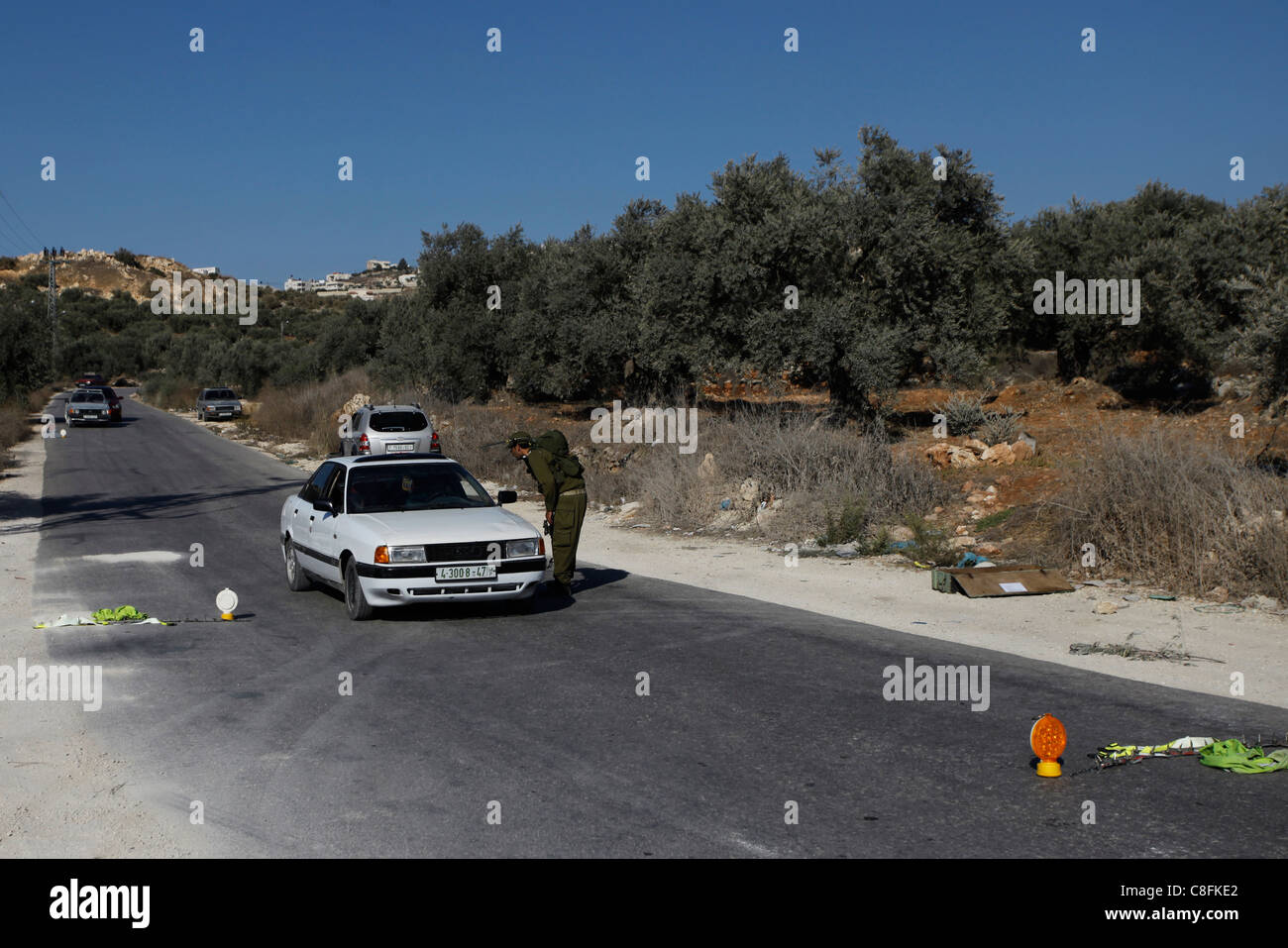 Israel soldier questioning hi-res stock photography and images - Alamy