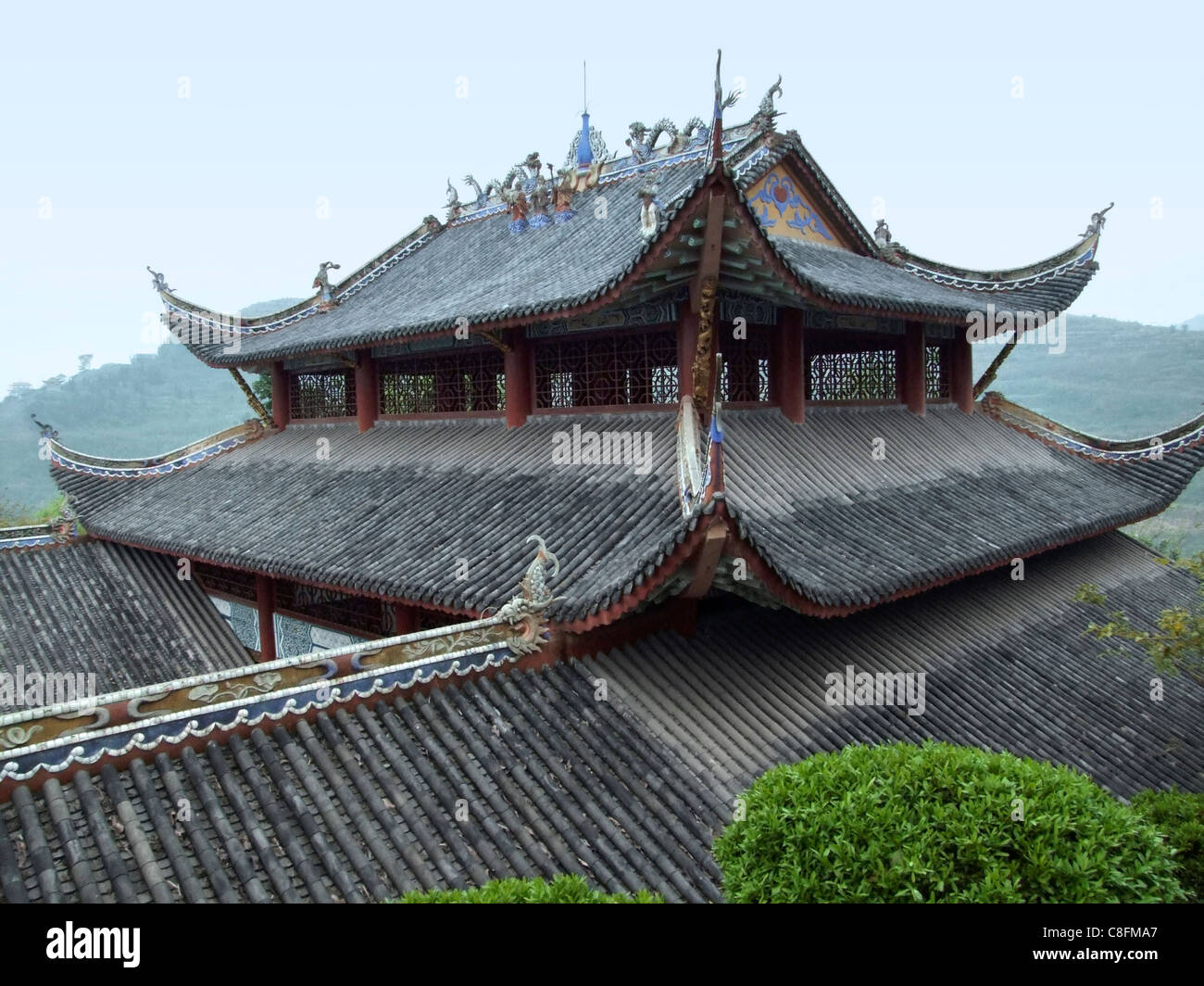 Chinese roof styles hi-res stock photography and images - Alamy
