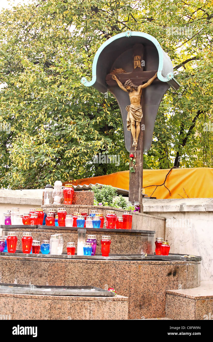 Jesus Christ crucified symbol of God's love Stock Photo - Alamy