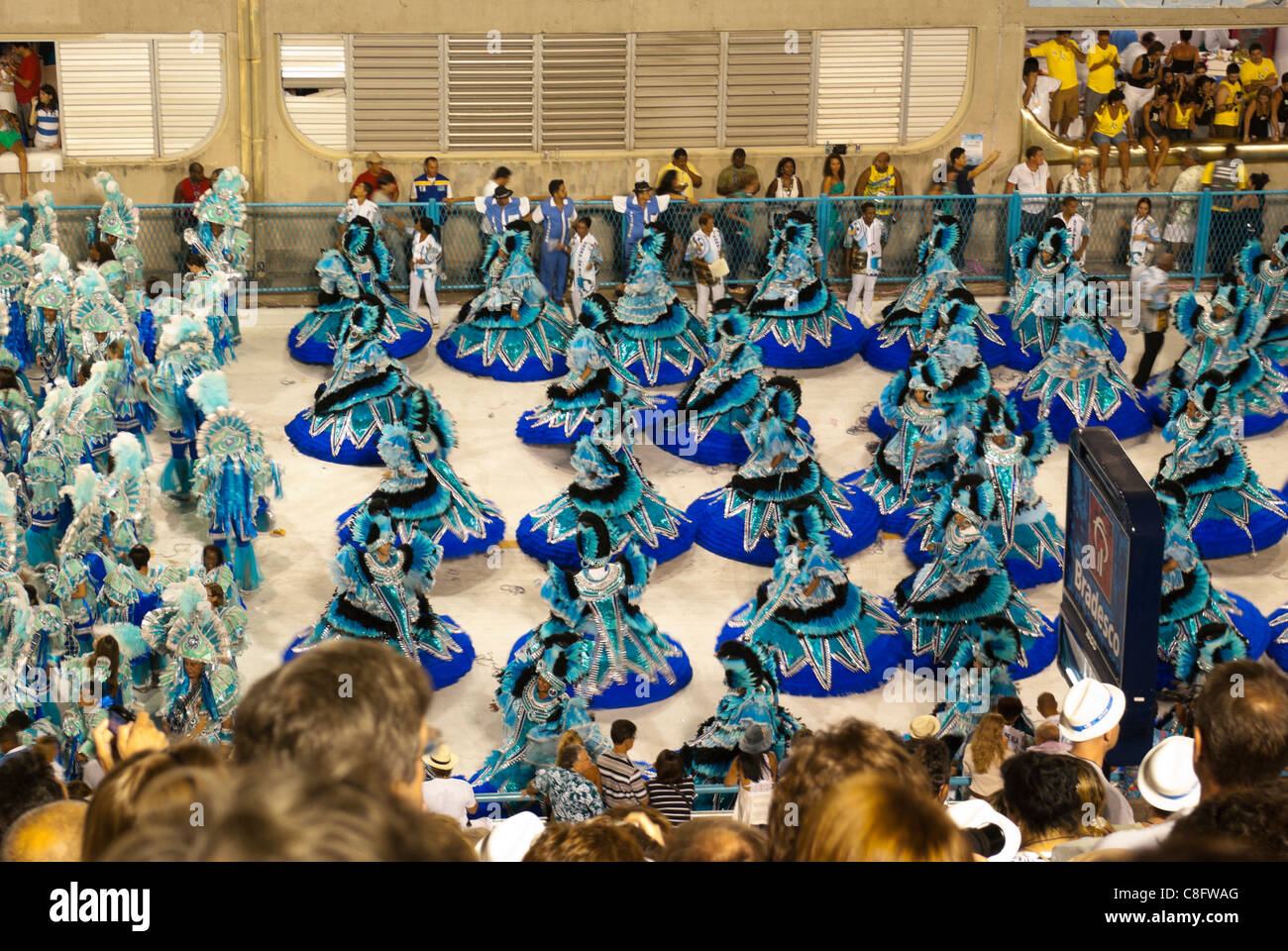 Rio carnival samba dancers hi-res stock photography and images - Alamy