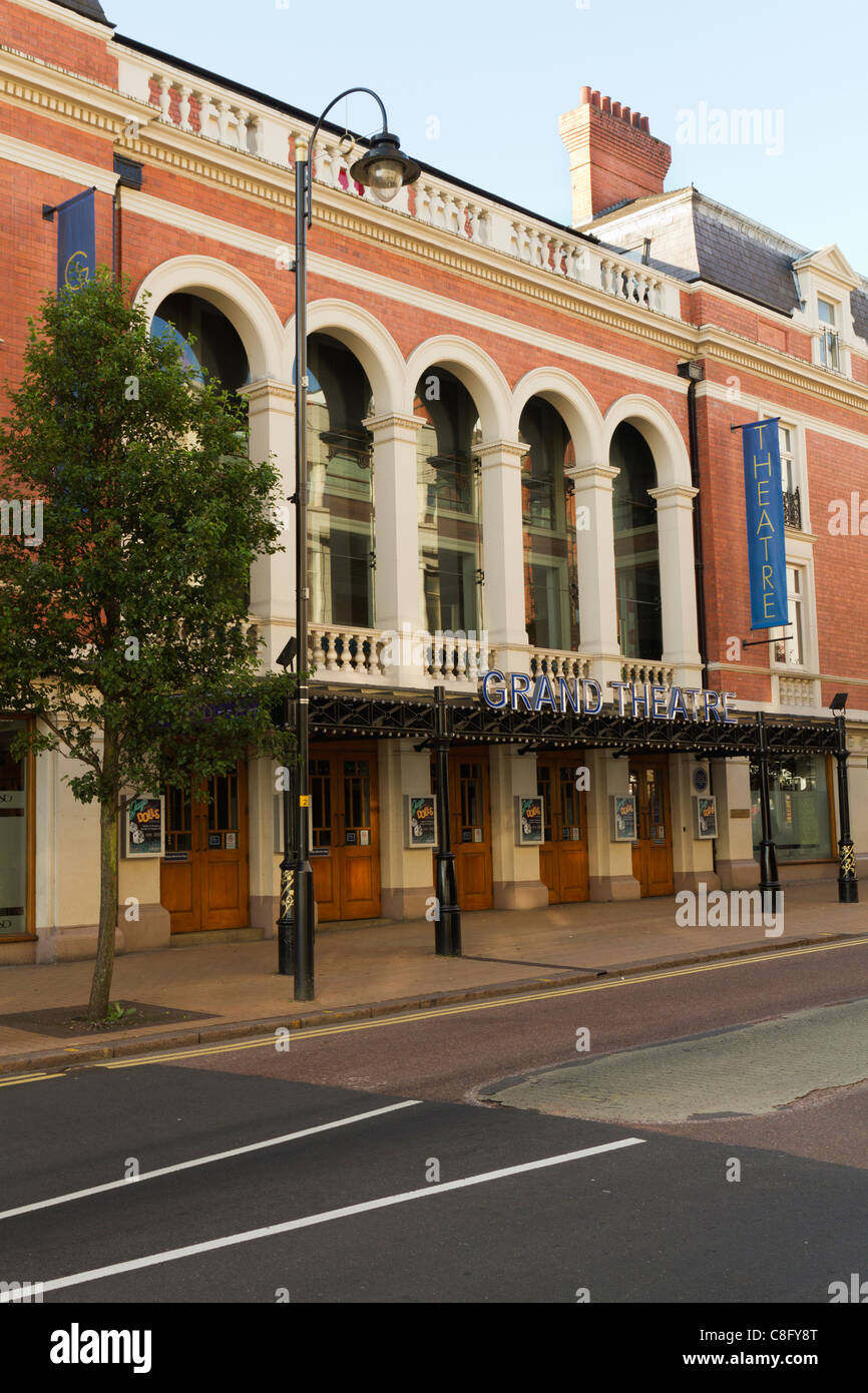 Entrance grand theatre wolverhampton hi-res stock photography and ...