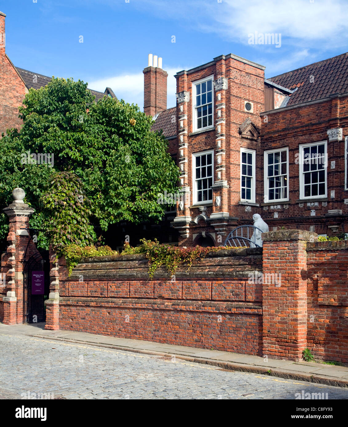 William Wilberforce house museum, Hull, Yorkshire, England Stock Photo ...