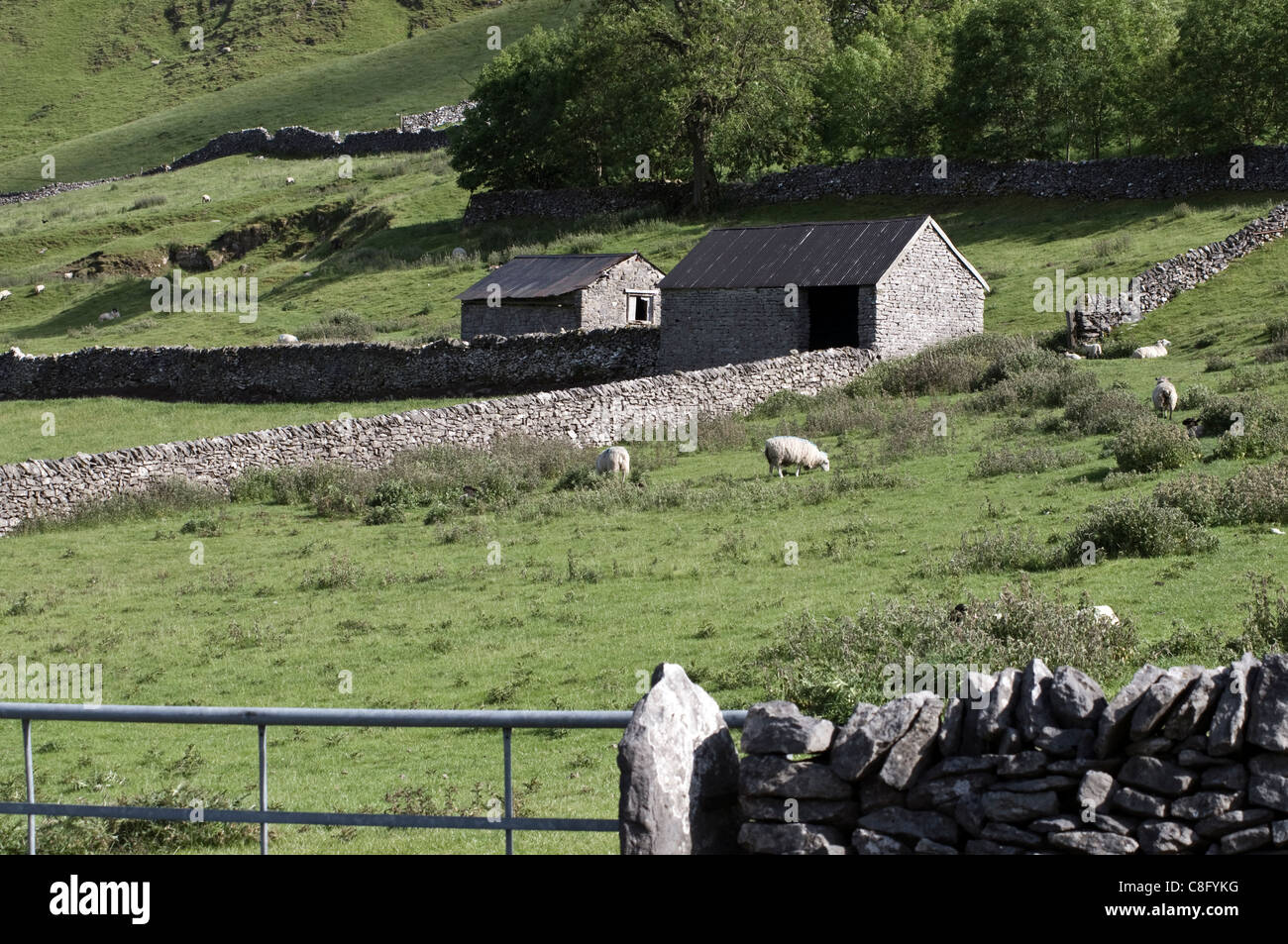Rural barns hi-res stock photography and images - Alamy