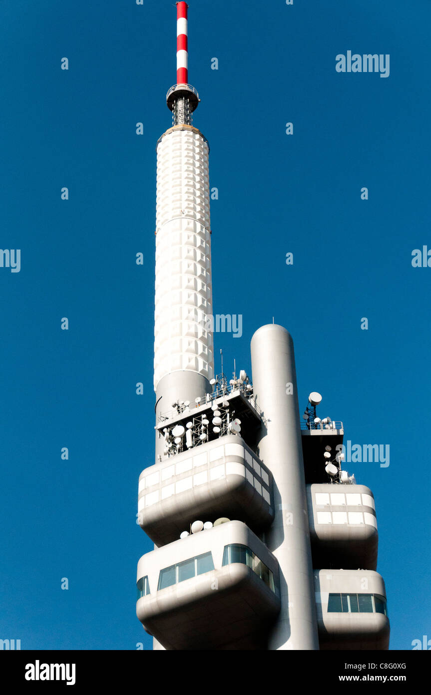 Tv transmission tower hi-res stock photography and images - Alamy
