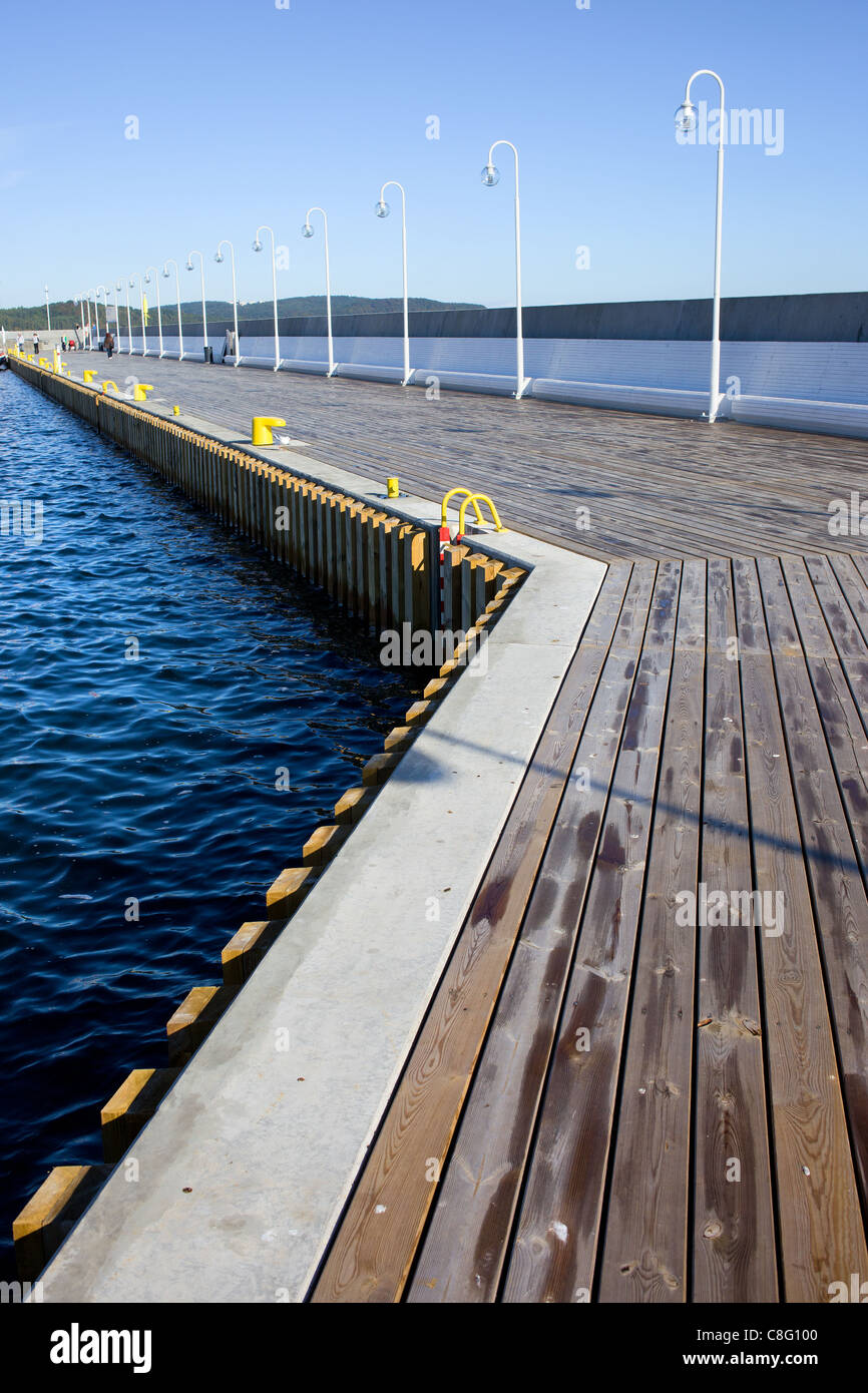 Outdoor pier planks sea hi-res stock photography and images - Alamy