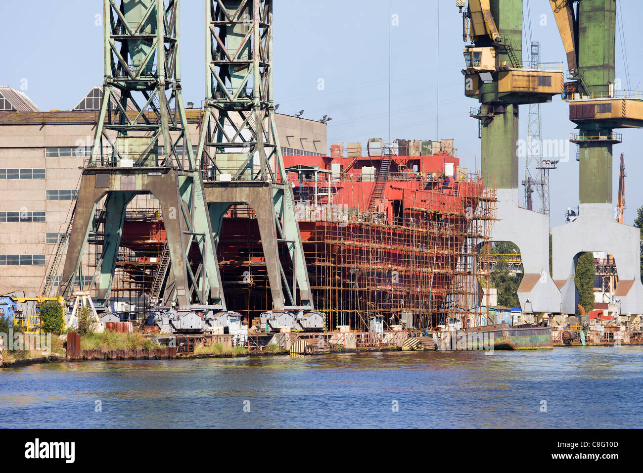 Shipyard works hi-res stock photography and images - Alamy