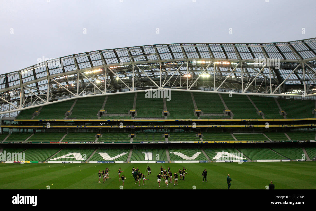Aviva stadium rugby hi-res stock photography and images - Alamy