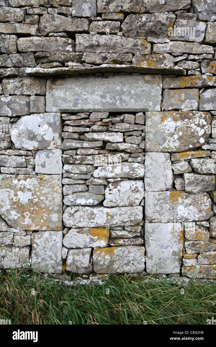 Blocked door hi-res stock photography and images - Alamy