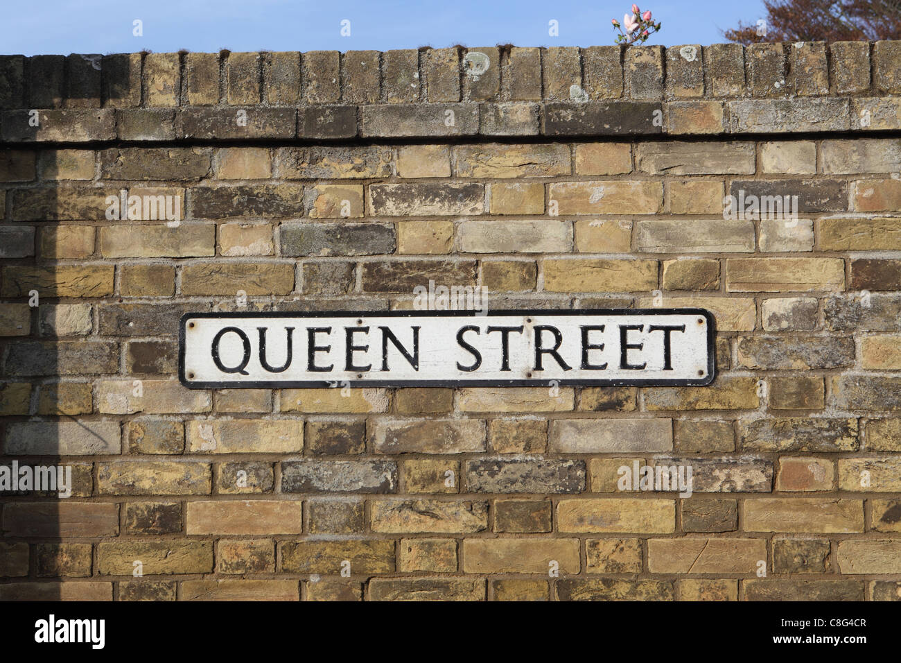 Street name uk hi-res stock photography and images - Alamy