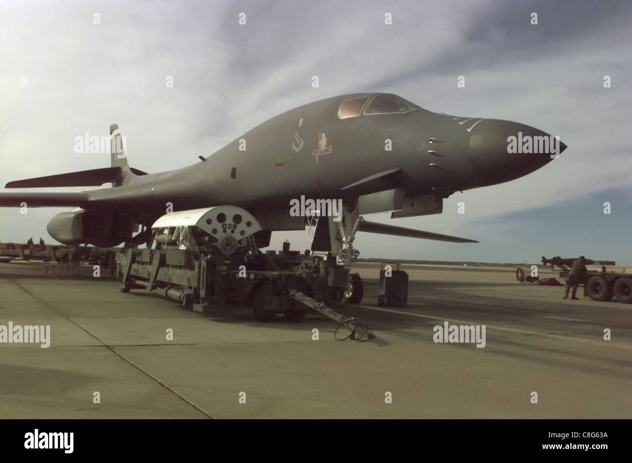 OPERATION DESERT FOX -- A 28th Bomb Squadron B-1B Lancer from Ellsworth ...