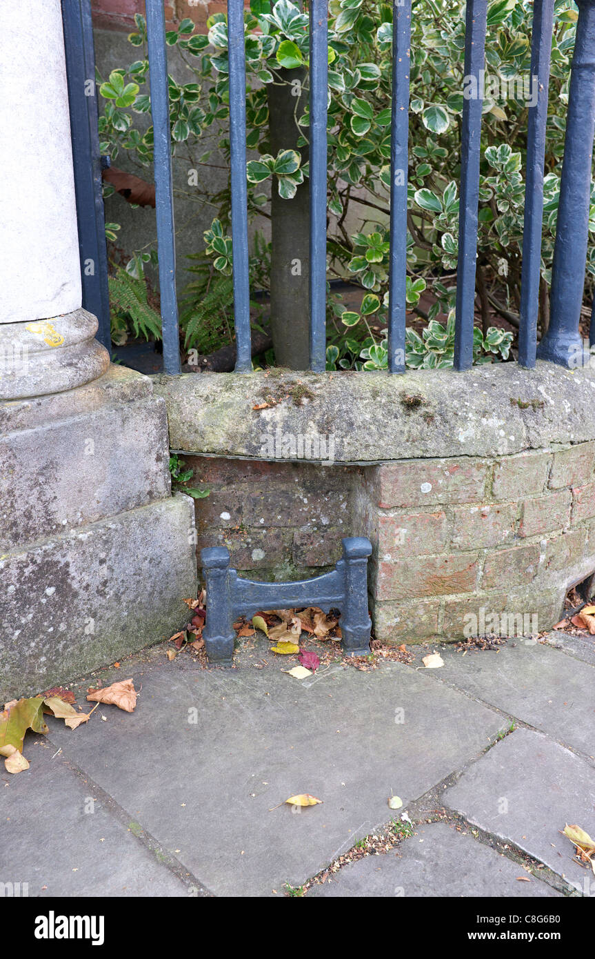 Boot scraper hi-res stock photography and images - Alamy