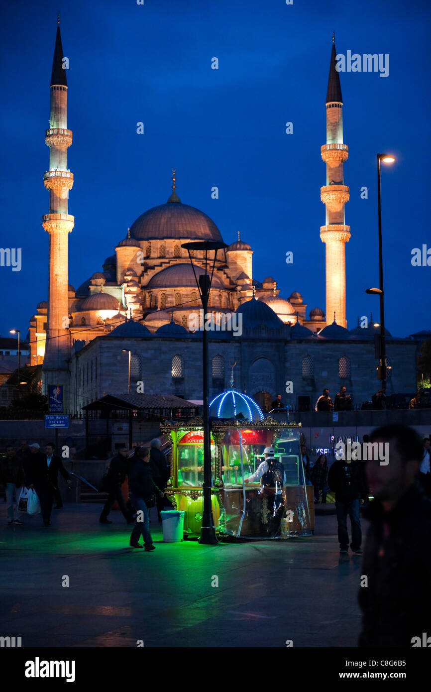 Night walking street lights hi-res stock photography and images - Alamy