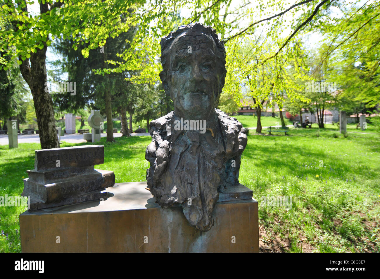 Statue in park Stock Photo - Alamy