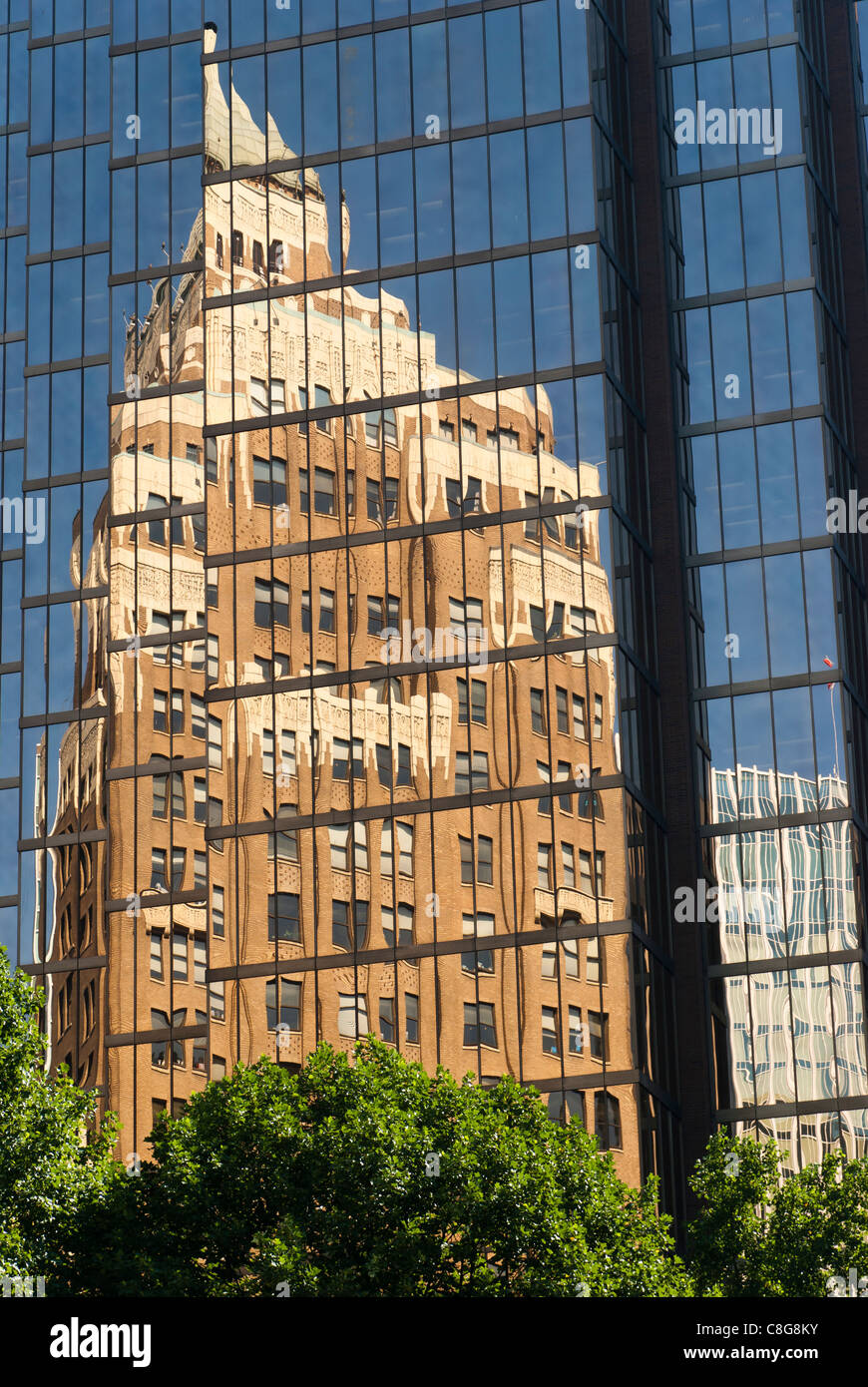 Marine building vancouver hi-res stock photography and images - Alamy