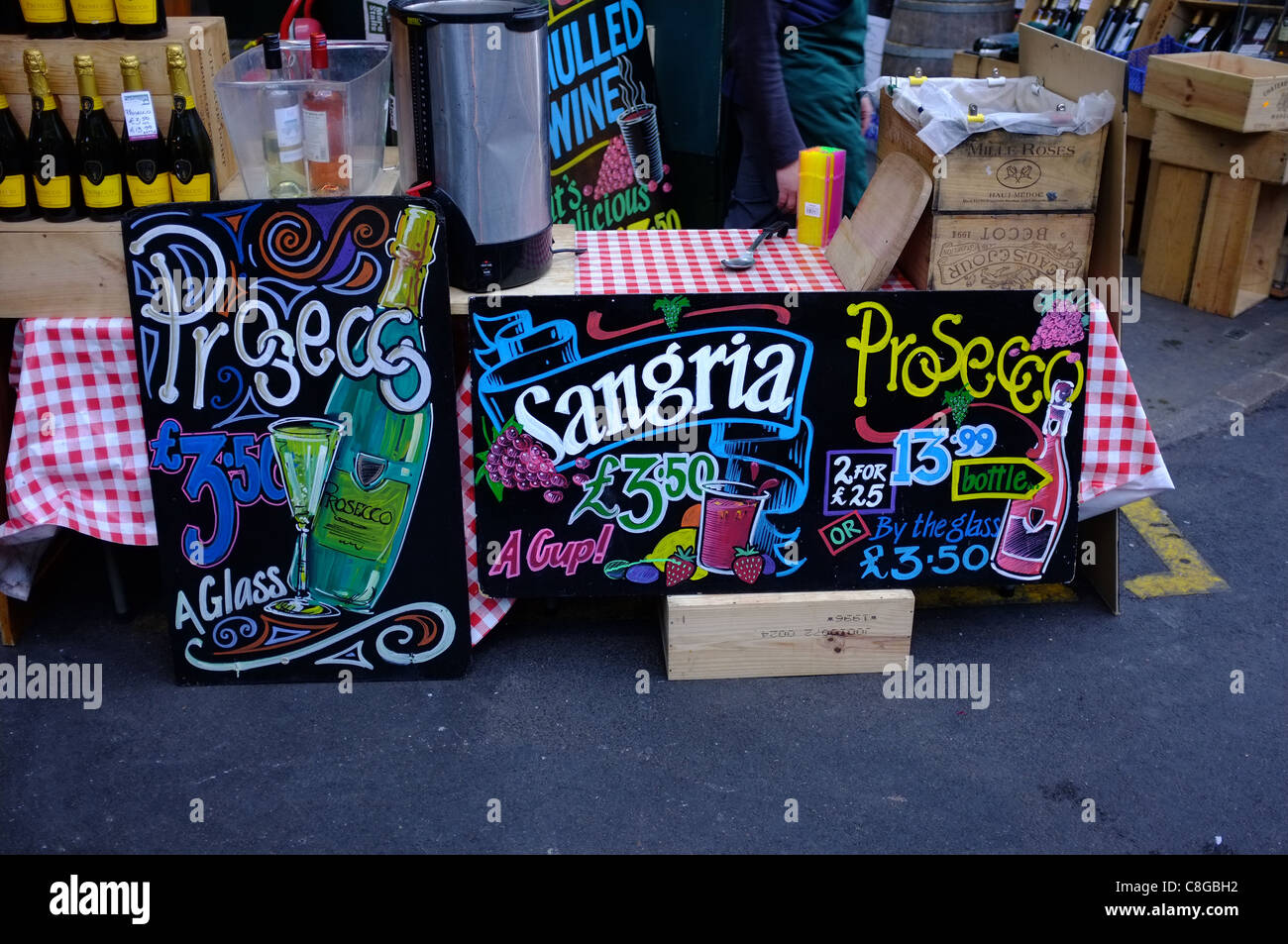 Colourful signs hi-res stock photography and images - Alamy