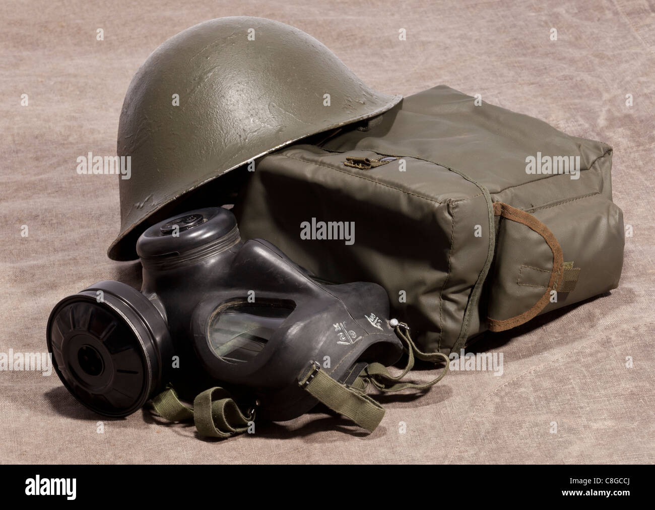 Steel helmet hi-res stock photography and images - Alamy